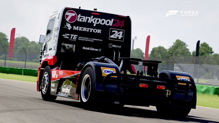 IGCD.net: Mercedes-Benz Actros in Forza Motorsport 6