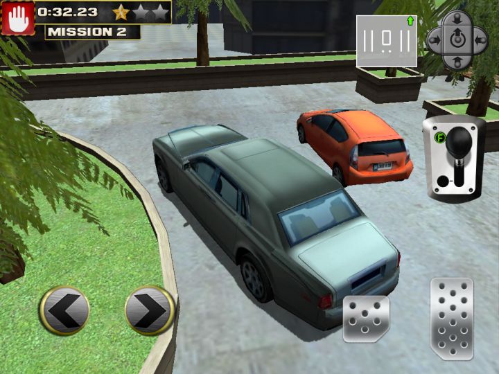 IGCD.net: Toyota Prius c in Multi-Level Car Parking Simulator