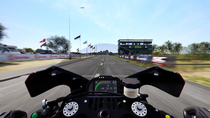 IGCD.net: Yamaha YZF-R1M in Ride 4